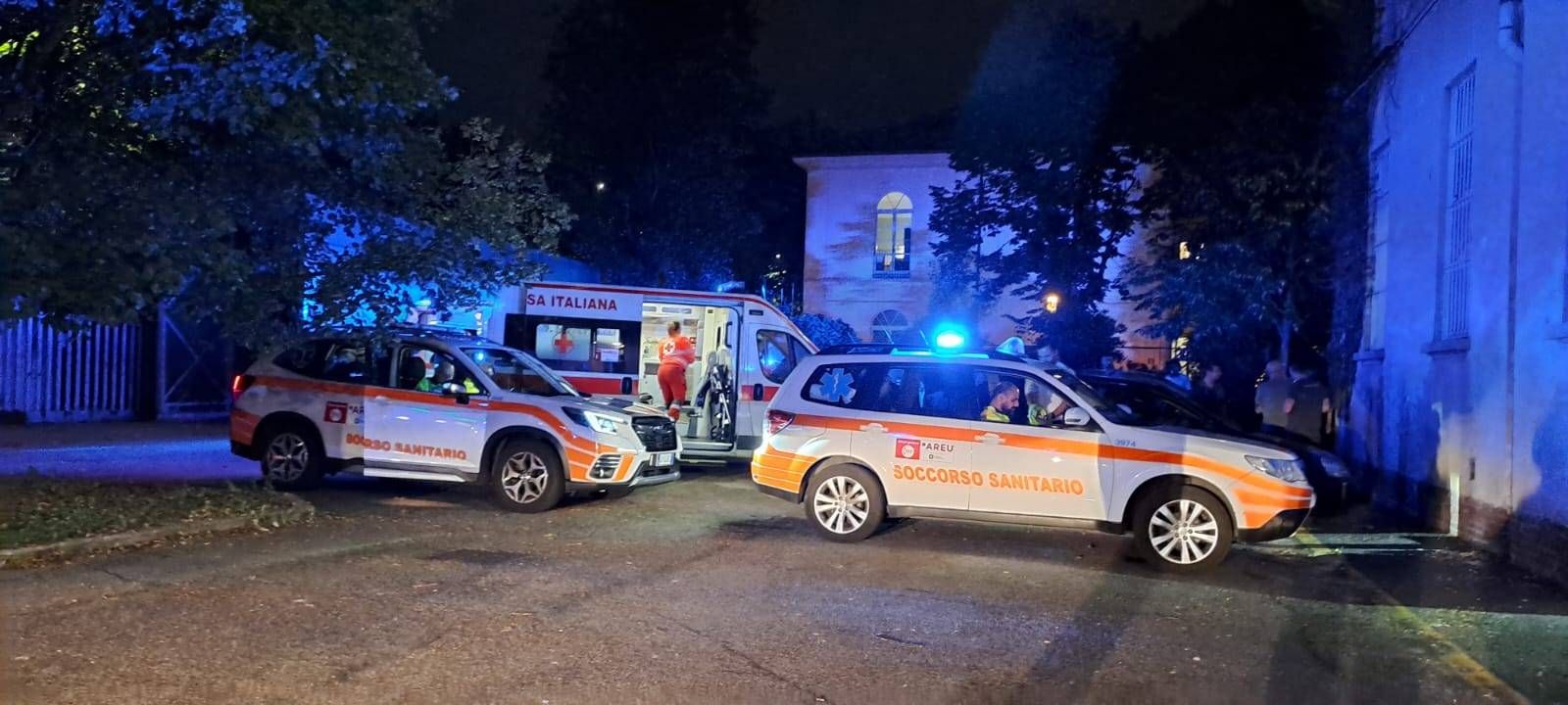 Limbiate, incendio al centro accoglienza migranti, numerosi mezzi di soccorso - Il Notiziario