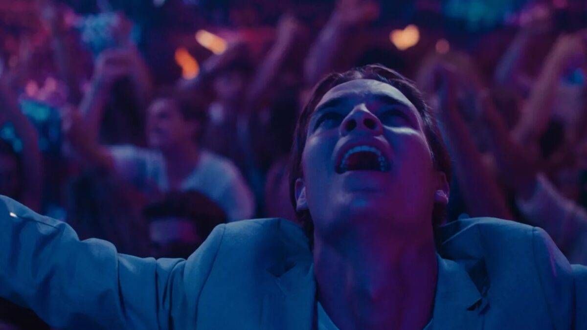 Knokke Off, recensione: sesso, droga e segreti nel nuovo drama Netflix ...